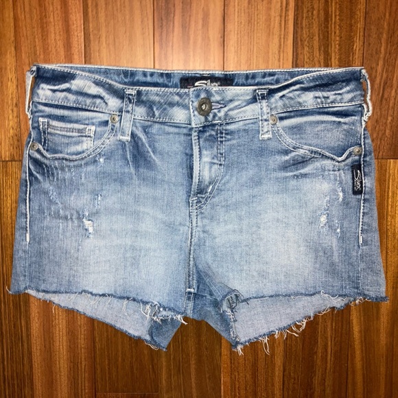 Silver Jeans | Shorts | Silver Jeans Co Aiko Jean Shorts 28 Womens ...